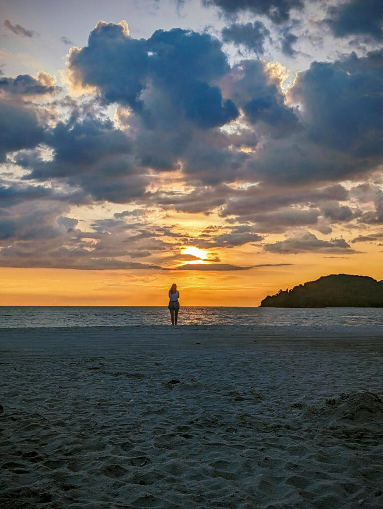 Backpacking Malaysia: Ultimate 2025 Guide & Itinerary - Journey By Backpack